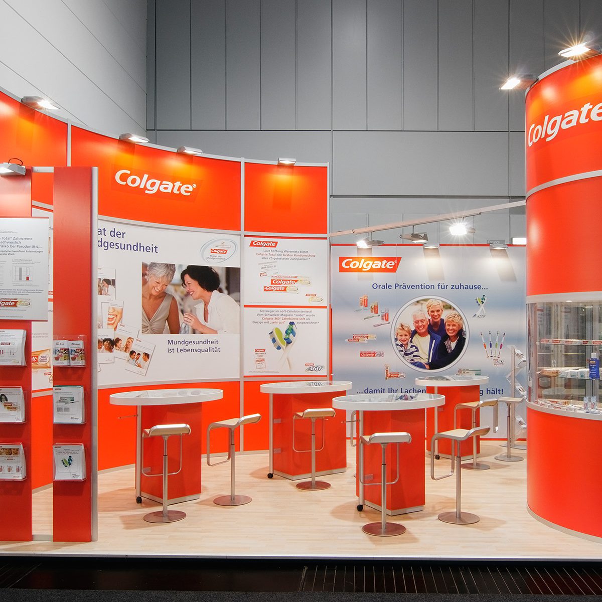 Colgate - Messestandgestaltung | Blickfang Messebau GmbH