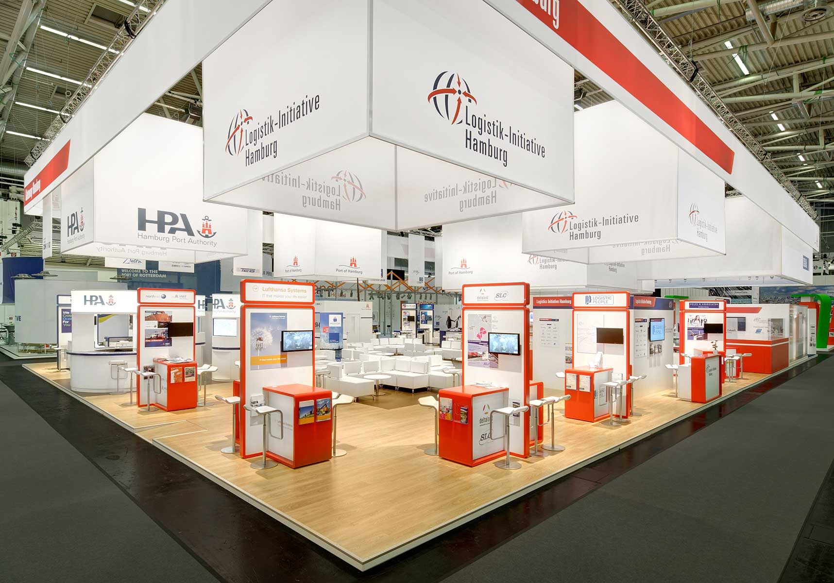 Messebau München: Messestand Planung & Ausführung mit Blickfang